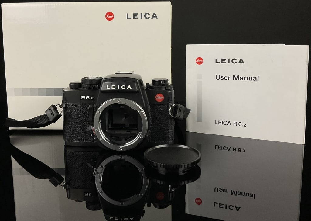 Leica R6.2 Camera W/ Box Auction