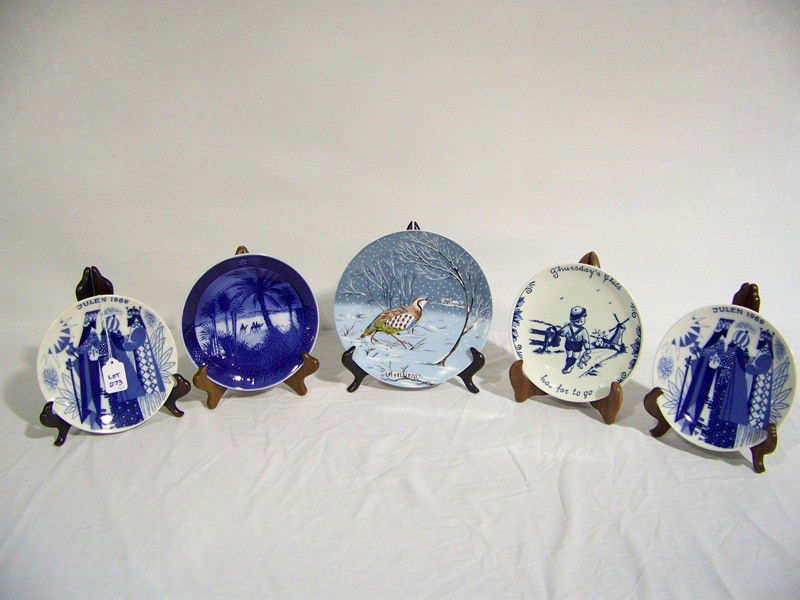 5 Vintage Collector Plates