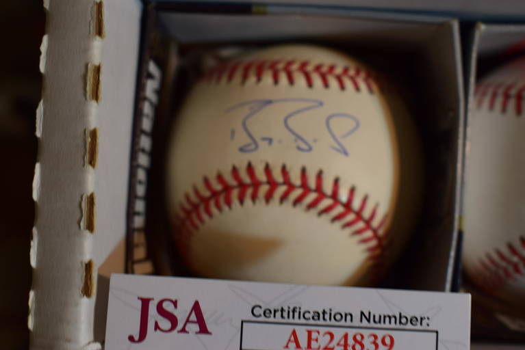 Barry Bonds 500 Home Run hitter signed baseball (#0300) on Feb 26, 2023 ...