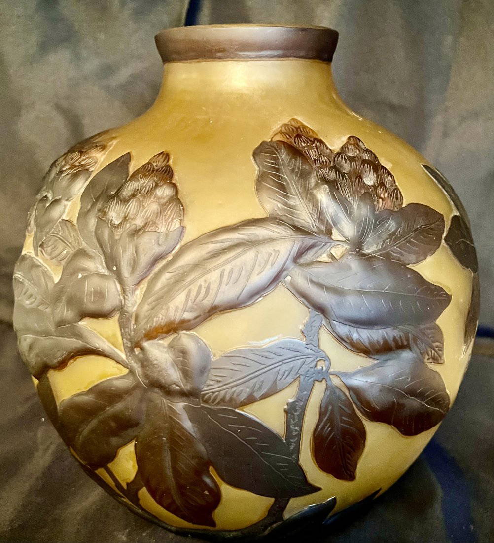 Outstanding Emile Galle Reproduction Cameo Glass Clematis Flower Vase ...