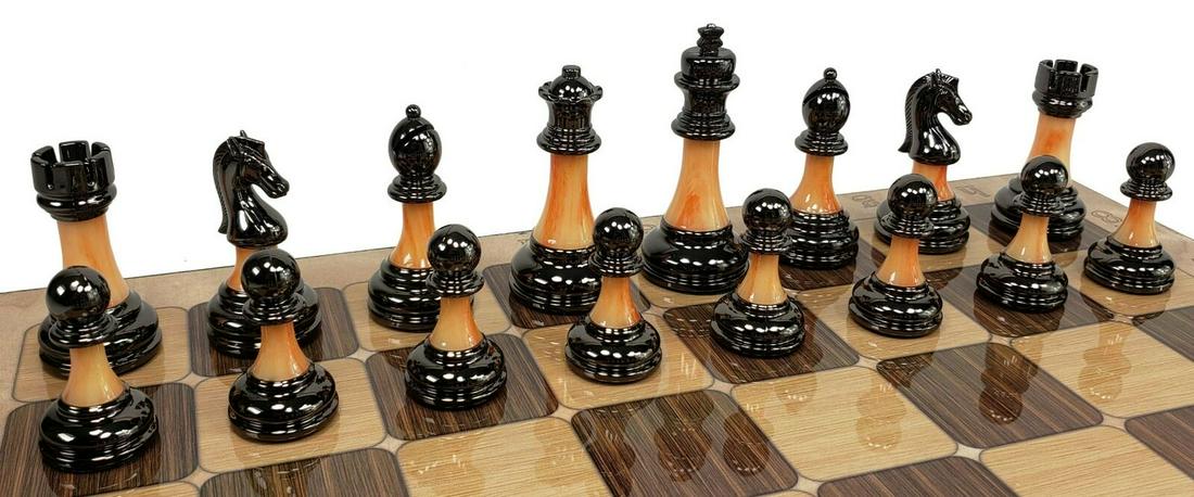 Rare Plastic Chrome Chess Set Figurines Board Game