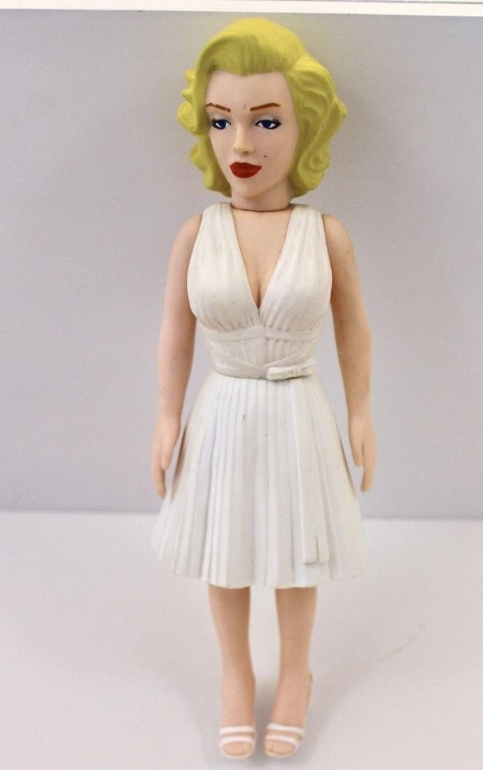 Buy Marilyn Monroe - Figurine, In A White Dress | Sapphire Auction ...