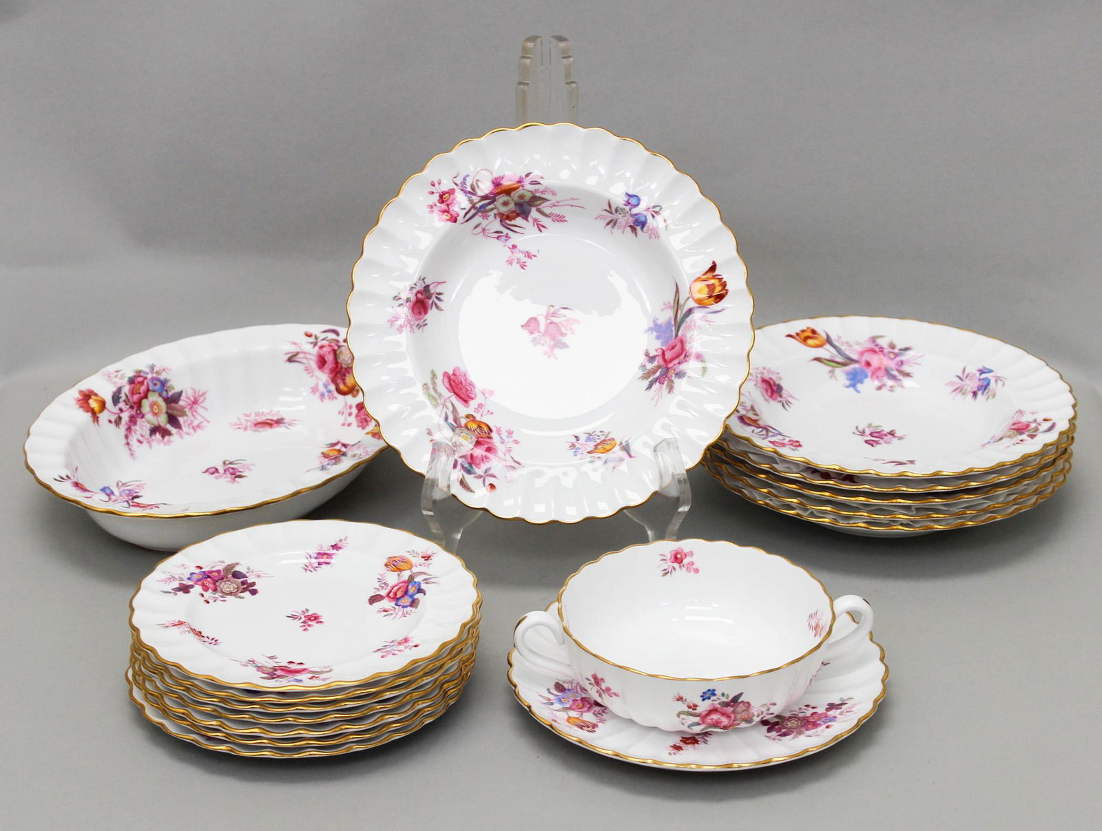 Group Of (15) Assorted Spode Copeland Meadowbrook Porcelain Dishes