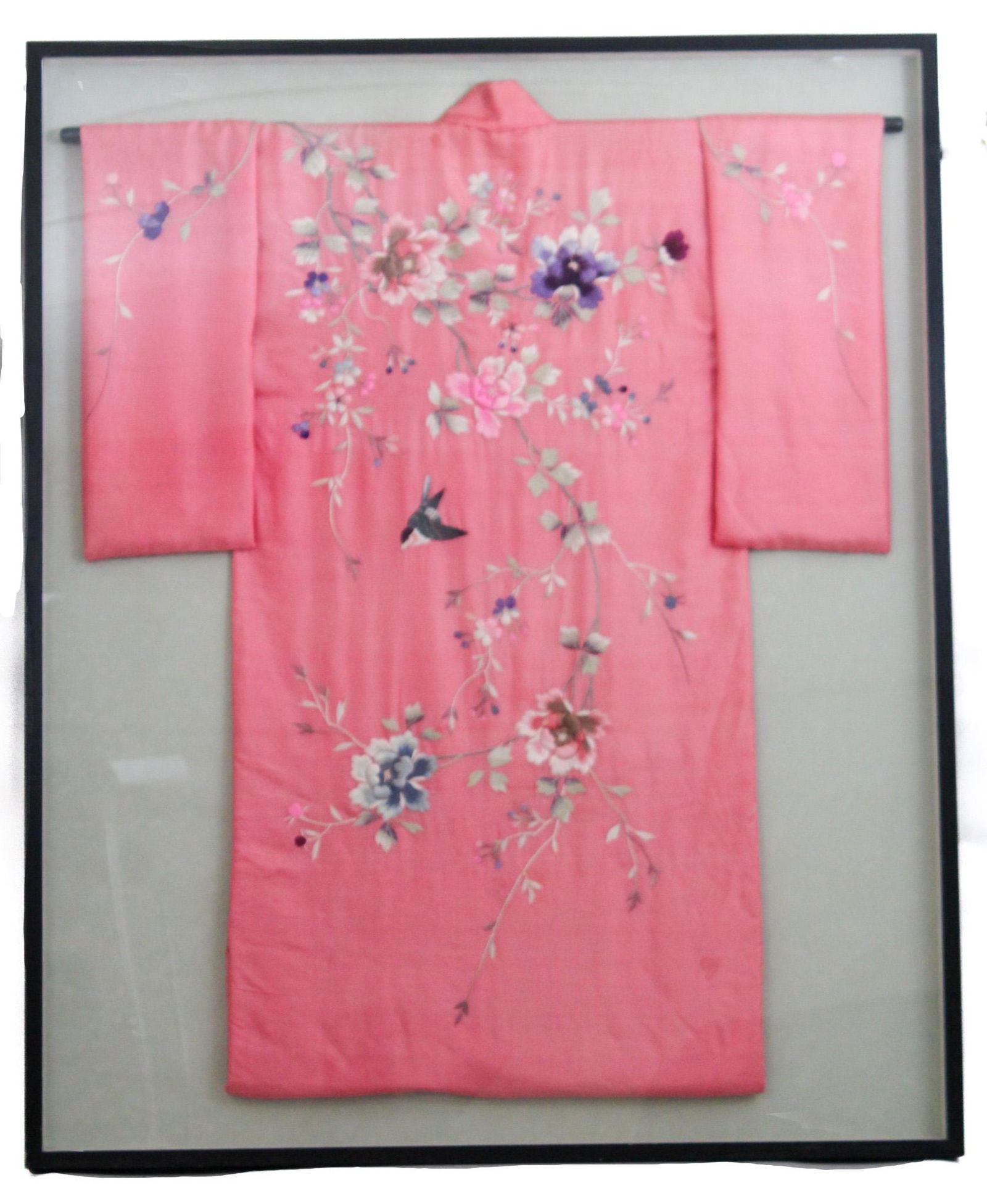 Vintage Japanese Silk Kimono Mounted In Shadow Box Frame Auction