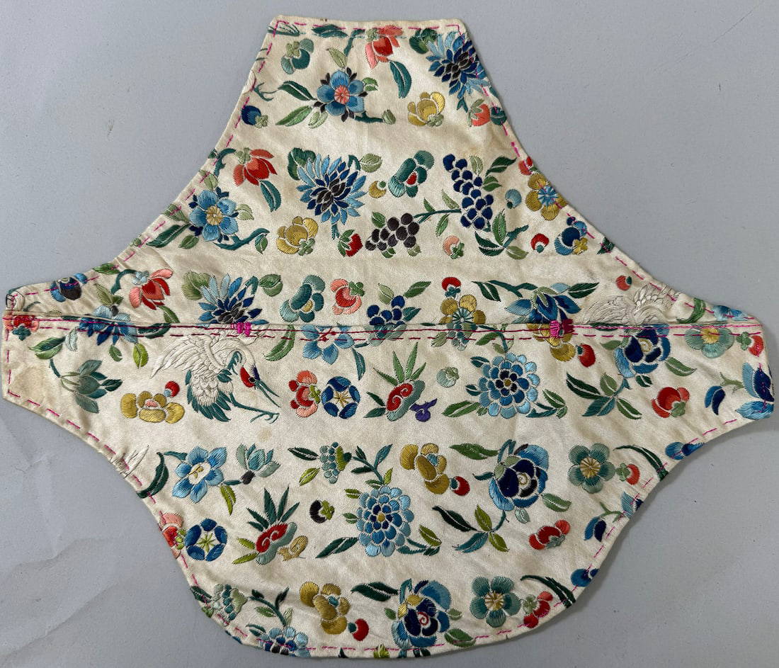 Vintage Silk Chinese Embroidered Dudou. Auction