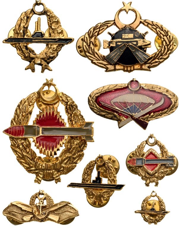 SMALL COLLECTION OF 8 TURKISH ARMY BADGES: SUBMARINE,