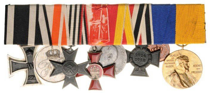 Medal Bar With 8 Decorations