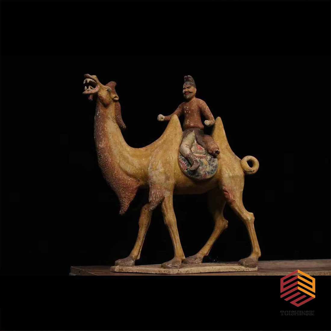 Three Colored Colors Of Tang Dynasty | Hu People Riding Camels Auction