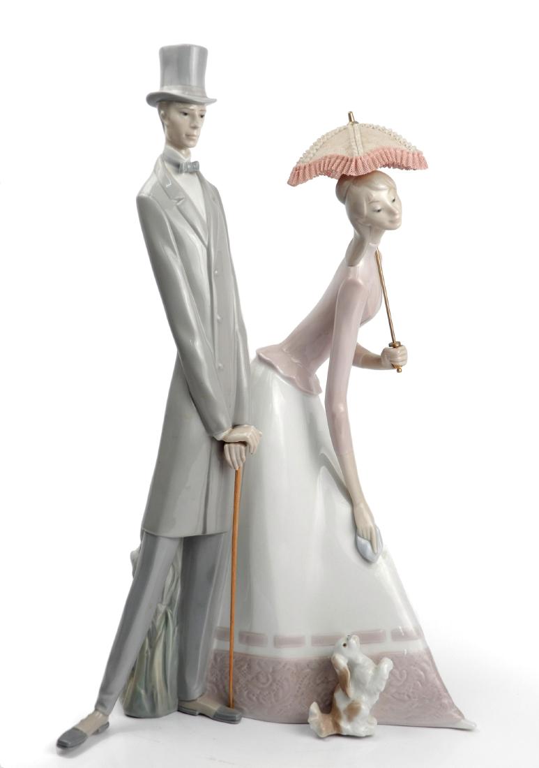 Lladro Couple With Parasol No. 4563