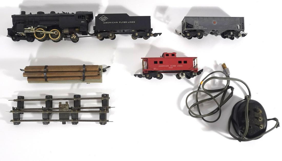 Early 1950's American Flyer S Gauge Train Set