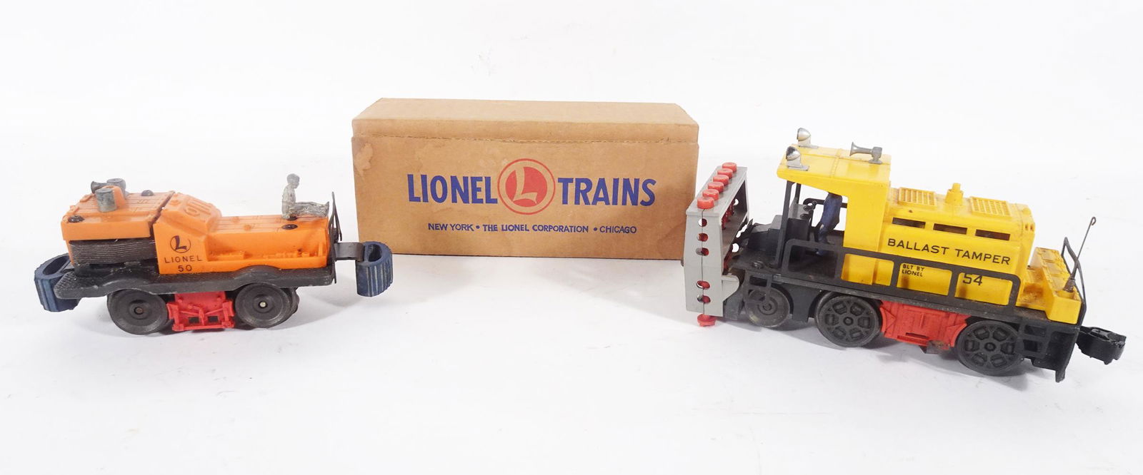 1950's Lionel O Gauge #54 Ballast Tamper And # 50 Gang Car.
