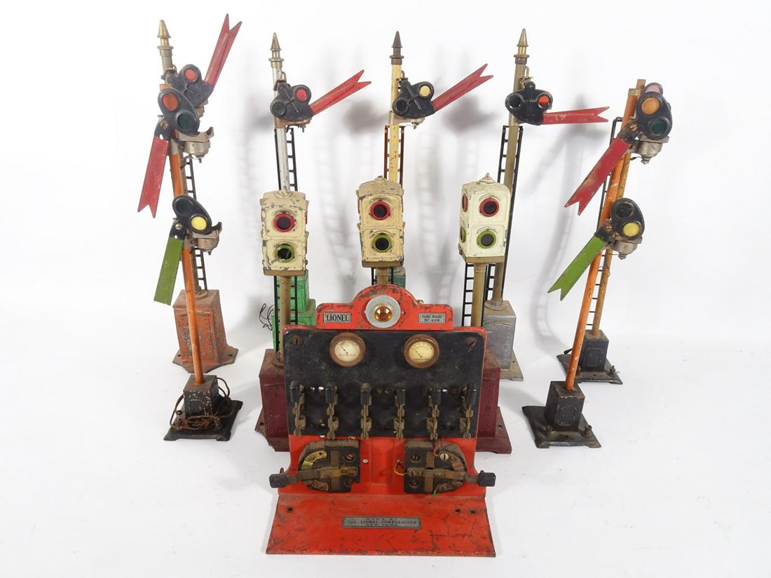 One Lot Of Lionel Pre War Standard Gauge Semaphores And Block Signals ...