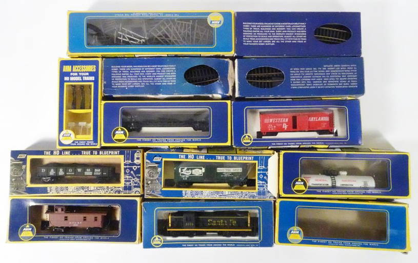 AHM HO Scale Trains Grouping (#0225) on Feb 19, 2023 | Stephenson's ...