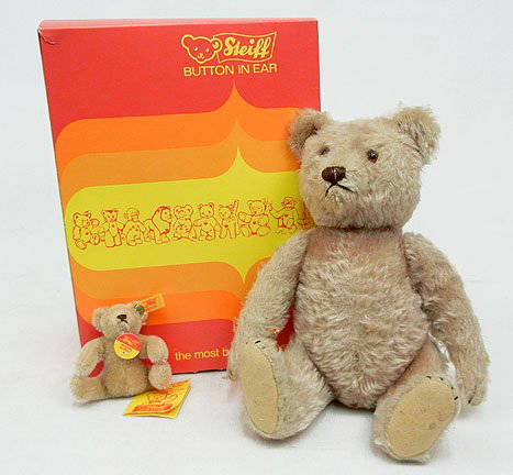 Two Steiff Bears In A Steiff Box, One Is A Miniatur