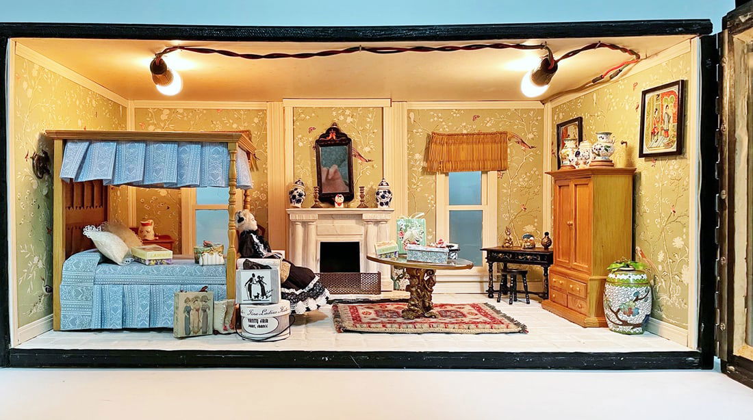 Lighted Diorama Victorian Bedroom With Fireplace Auction