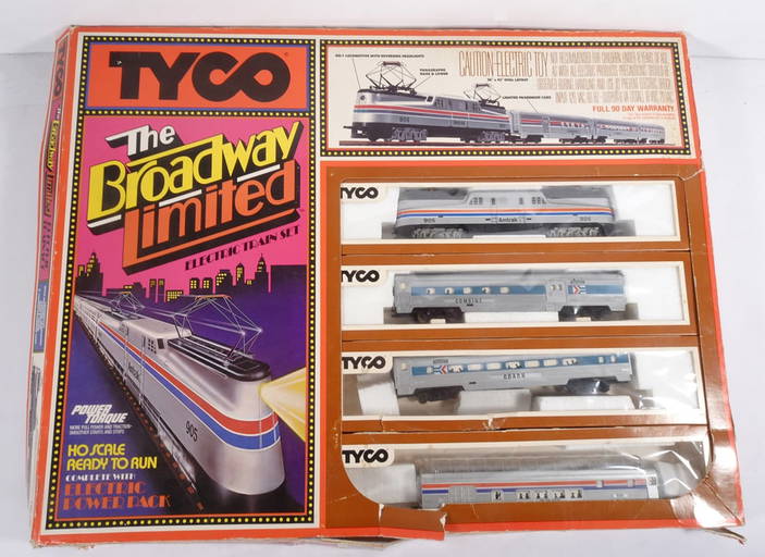 Tyco Ho Scale Broadway Limited Train Set