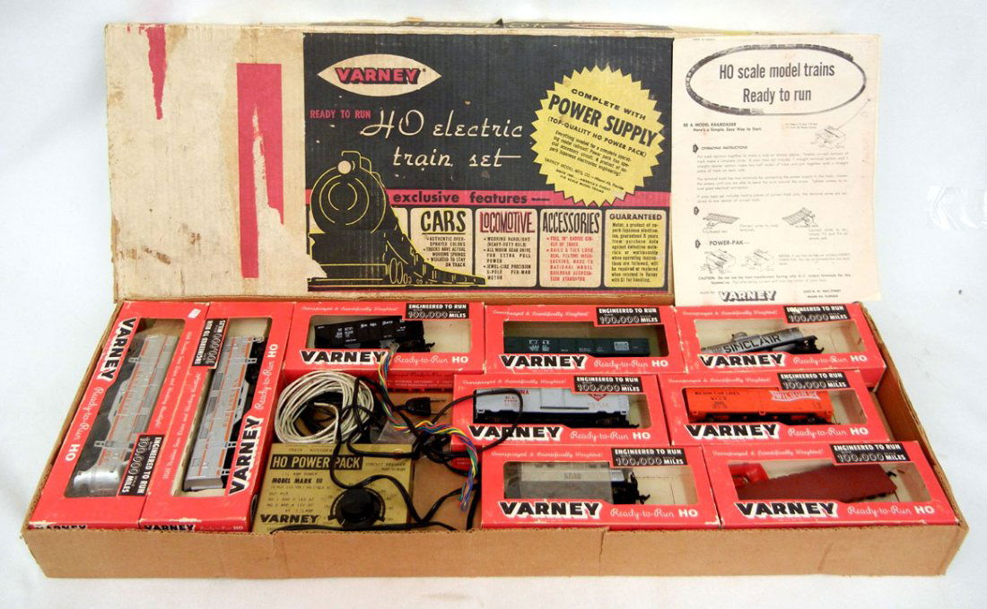 258: Varney HO electric train set in original box
