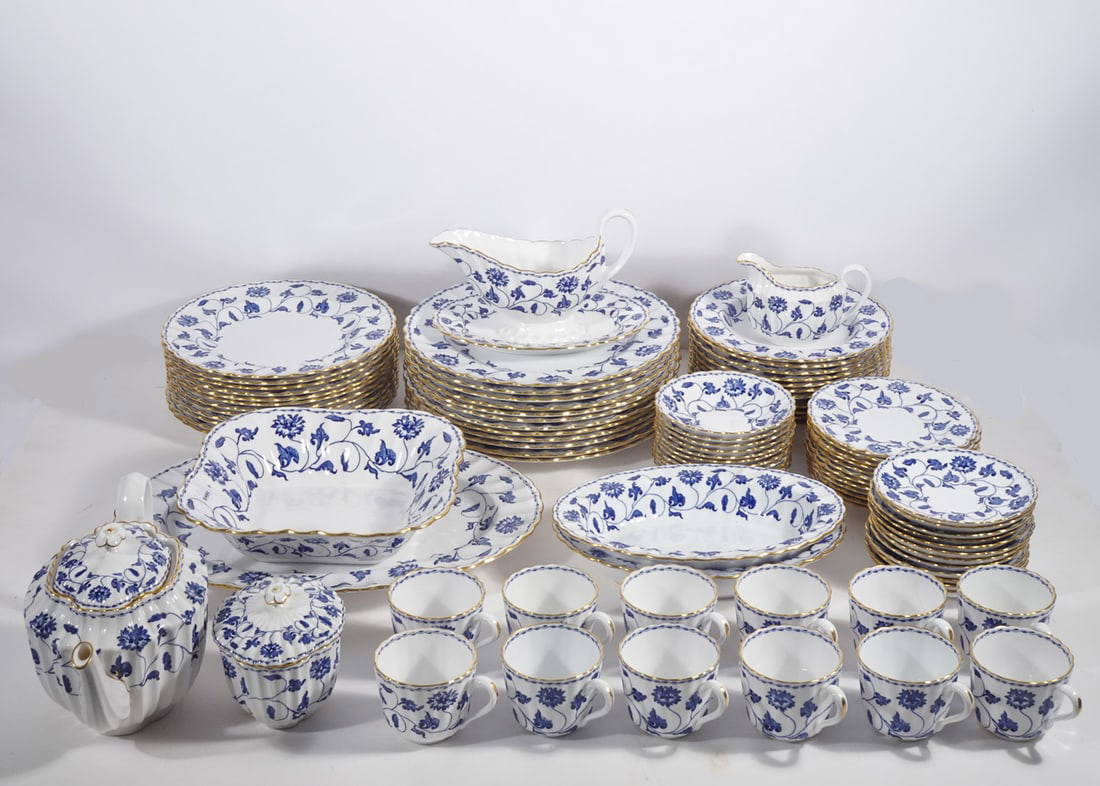 Spode Colonial Blue W/gold Trim Pattern China Set Auction