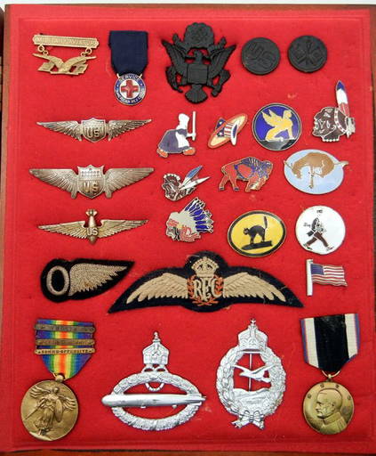 Wwi Insignias In A Glass Top Display Box, Including Fre