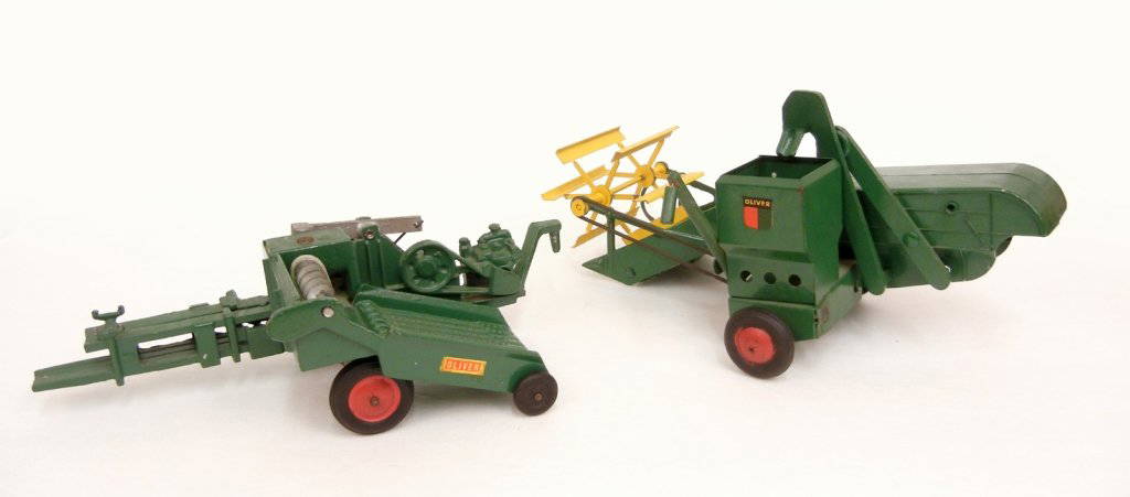Slik Toy Oliver Superior farm equipment, including - Aug 16, 2013 ...