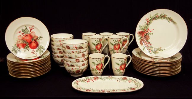 Lenox "williamsburg Boxwood And Pine" Dinnerware