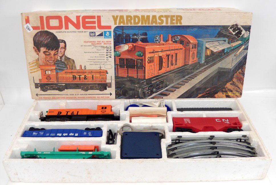Lionel O27 gauge Yardmaster electric train set in box,