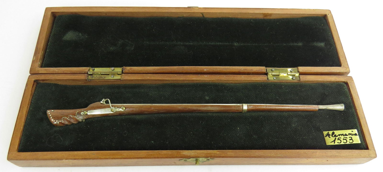 A MINIATURE MATCHLOCK MUSKET BY EDUARDO RUIZ - Jun 27, 2020 | Auctions ...
