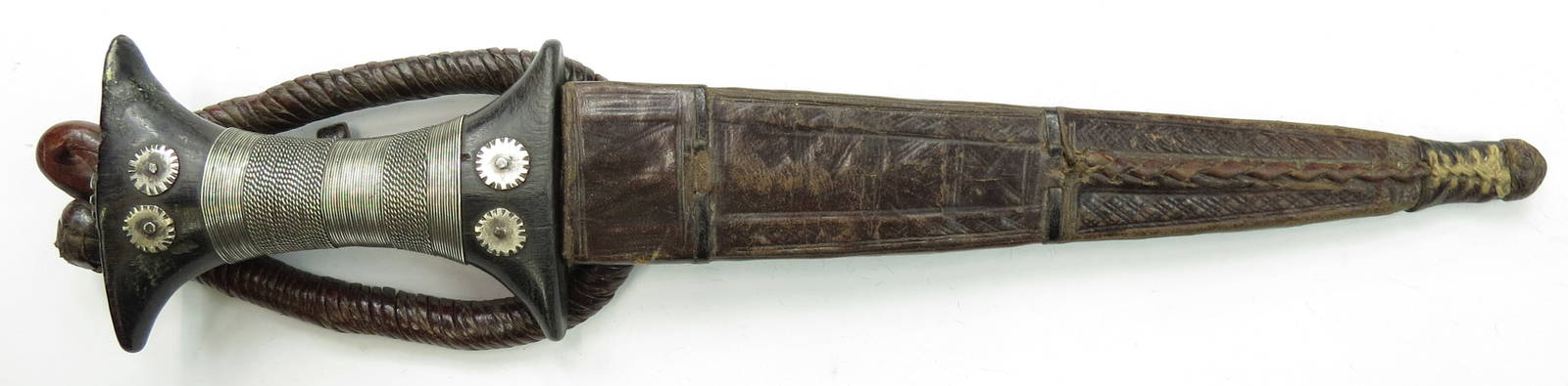 A Rare Sudanese Arm Dagger - May 17, 2025 | Auctions Imperial Inc In Wy
