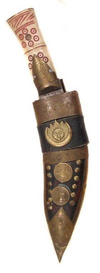 A NEPALESE KUKRIE DAGGER - Mar 15, 2014 | Auctions Imperial Inc in MD