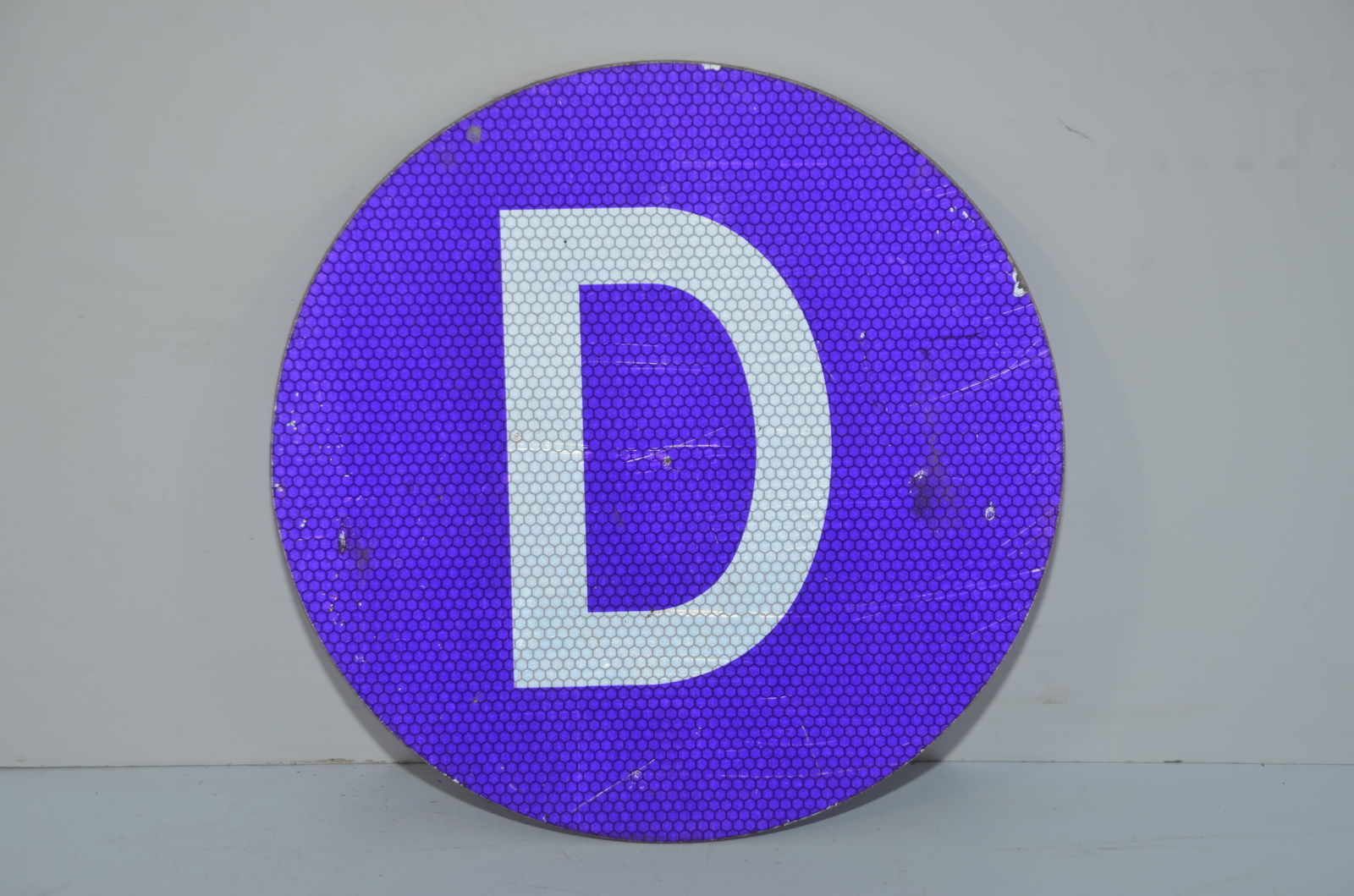 Modern Two-sided Reflective Derail D Sign Auction