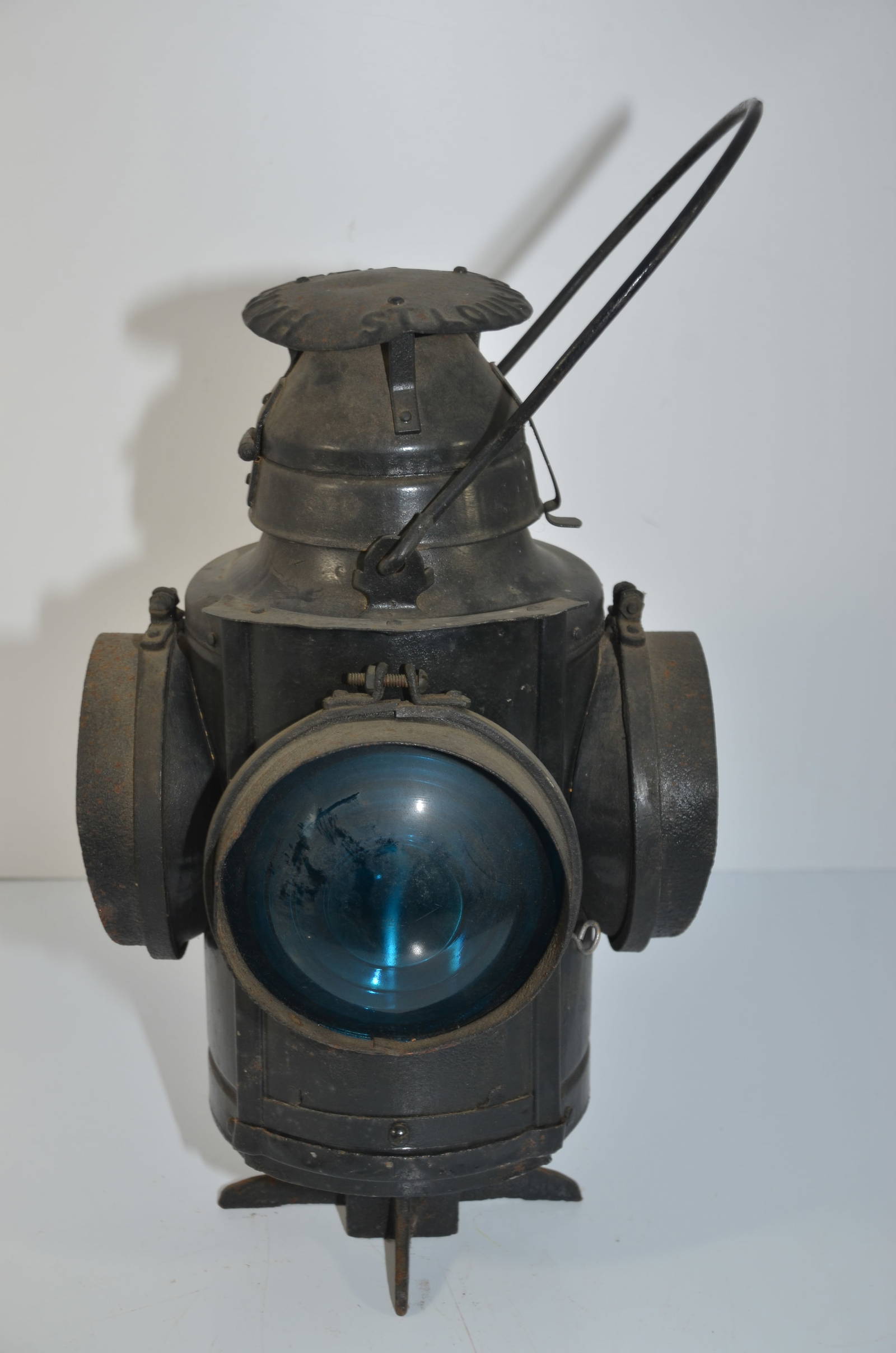 Handlan Switch Lamp Auction