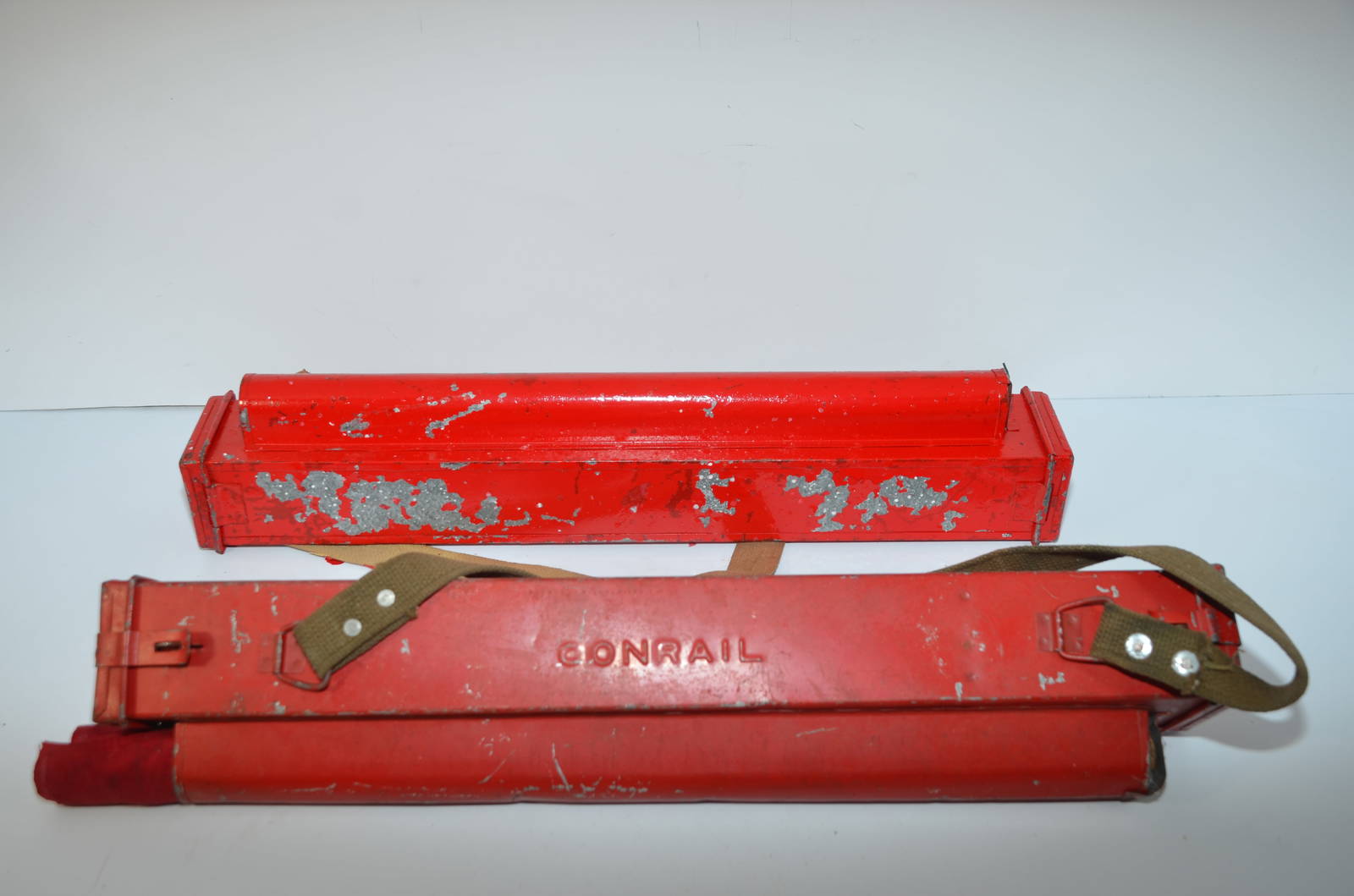 Conrail And Penn Central Rr Flagging And Flare Kits Auction