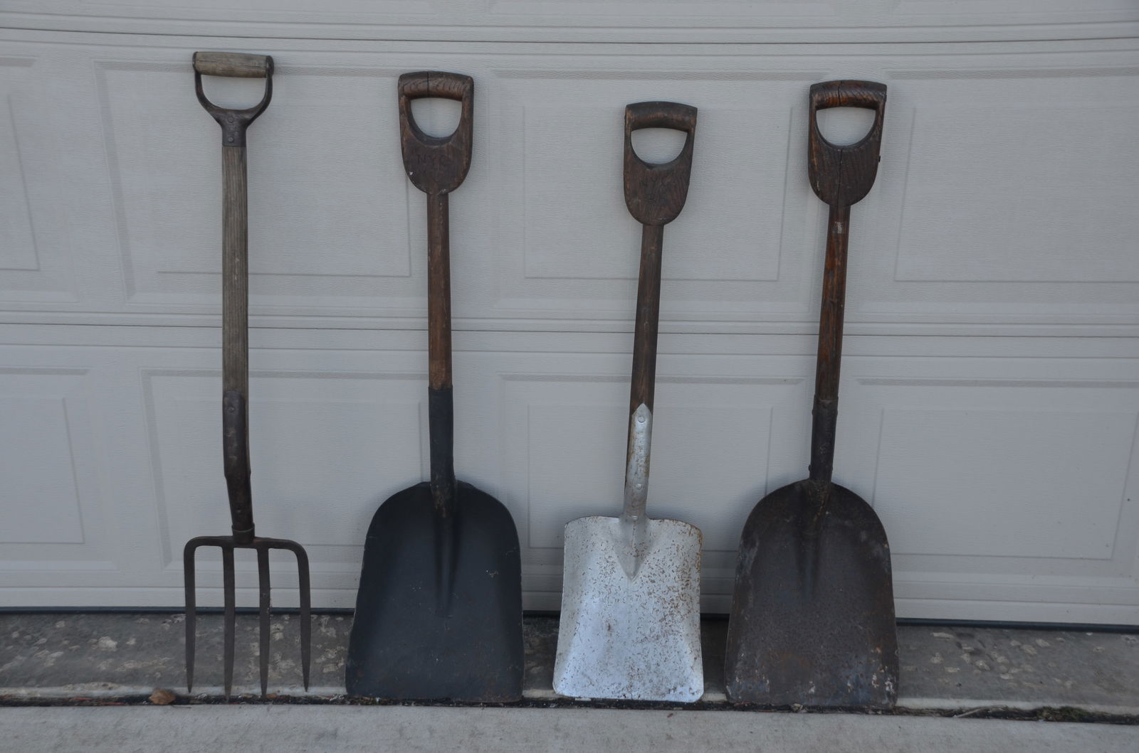 Four Assorted Coal Shovels And Pitchfork-erie Rr/new York Central Rr ...