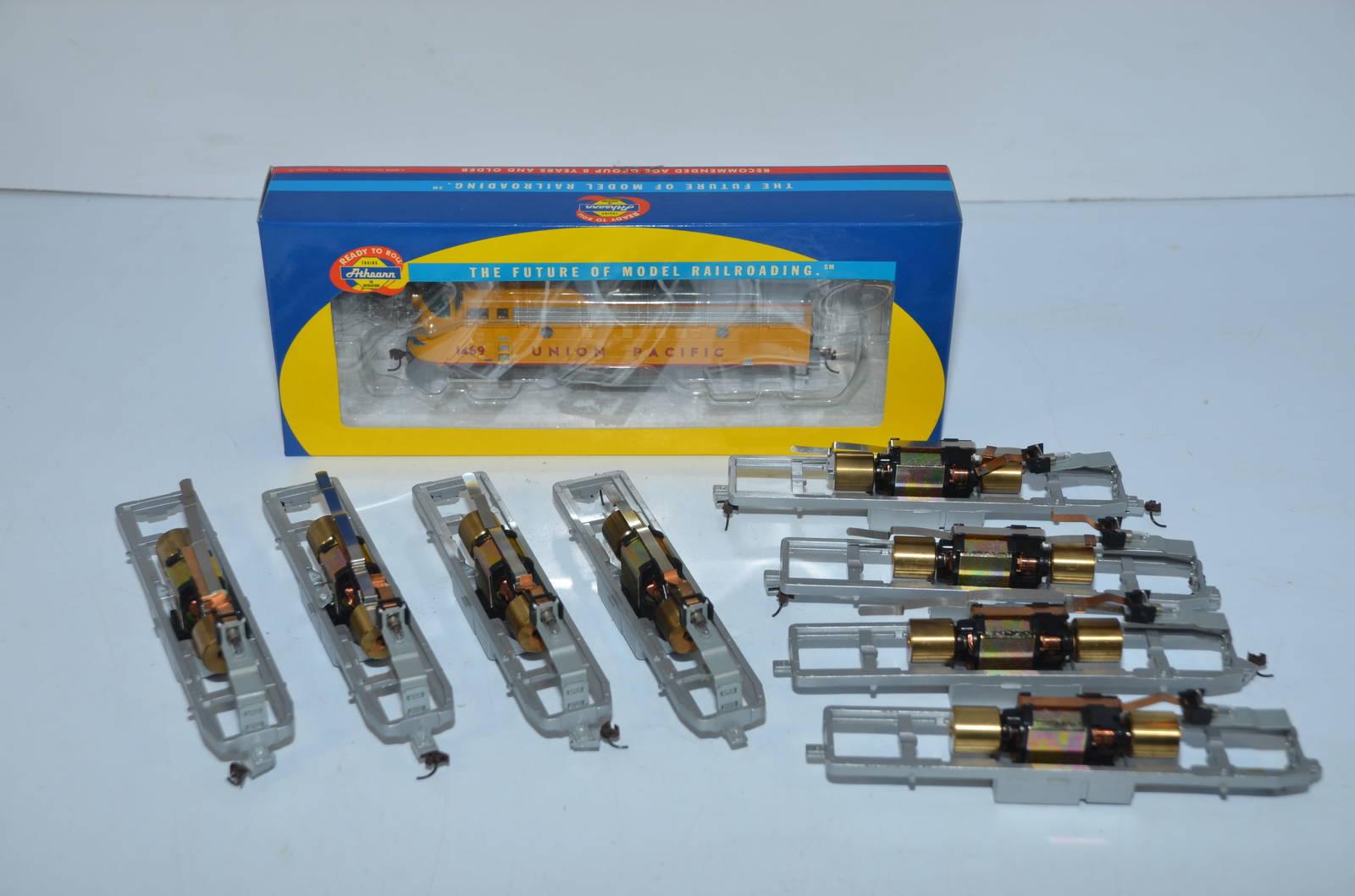 29 New Athearn Motors And Chassis-ho Scale F Units And Others Auction