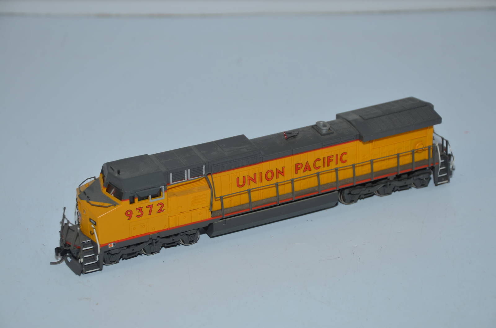 Union Pacific Rr Bachmann Spectrum Dash 8-40cw Dc Diesel Loco #9372-ho ...