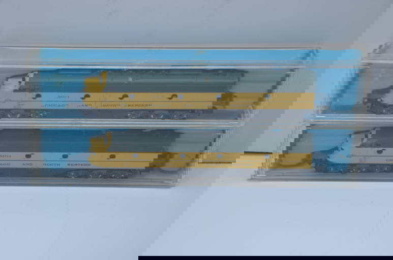 Chicago And Northwestern Ry Atlas Emd E8a Diesel Locomotive Pair #5021a ...