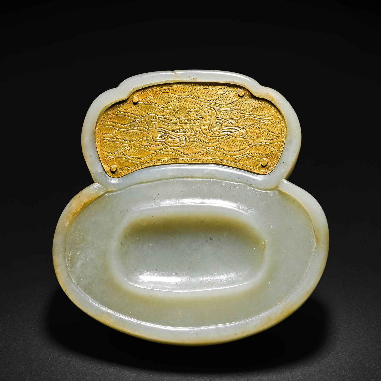 Ming Dynasty Gold Inlaid Jade Portable Inkstone Auction