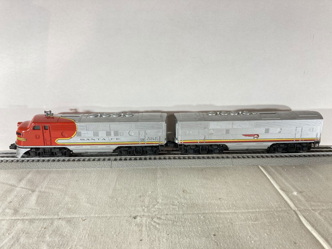 Lionel Electric Trains Santa Fe Chief Diesel Engine Set Auction