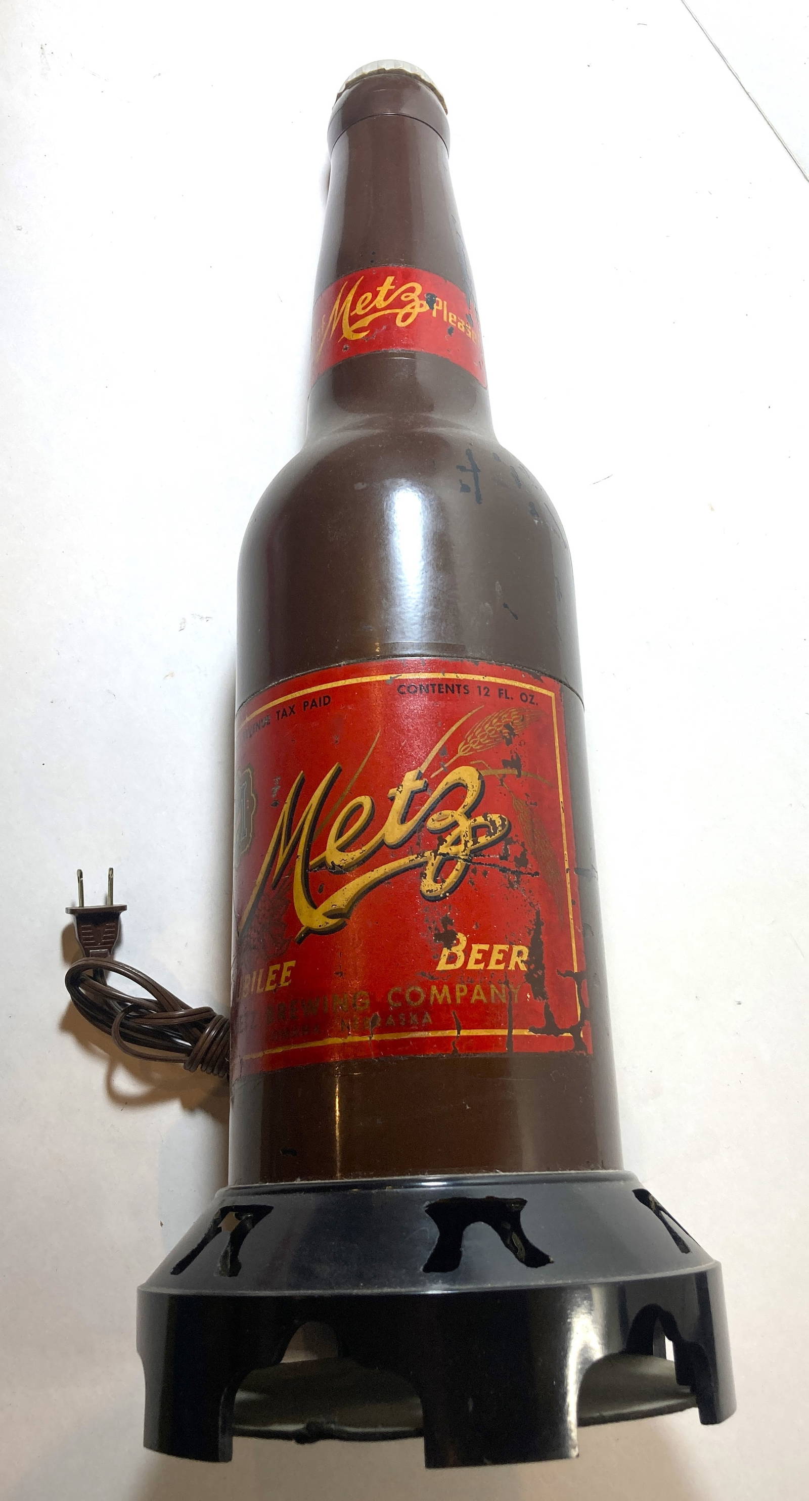 Radio Display Corporation Metz Beer Advertising Figural Radio Auction