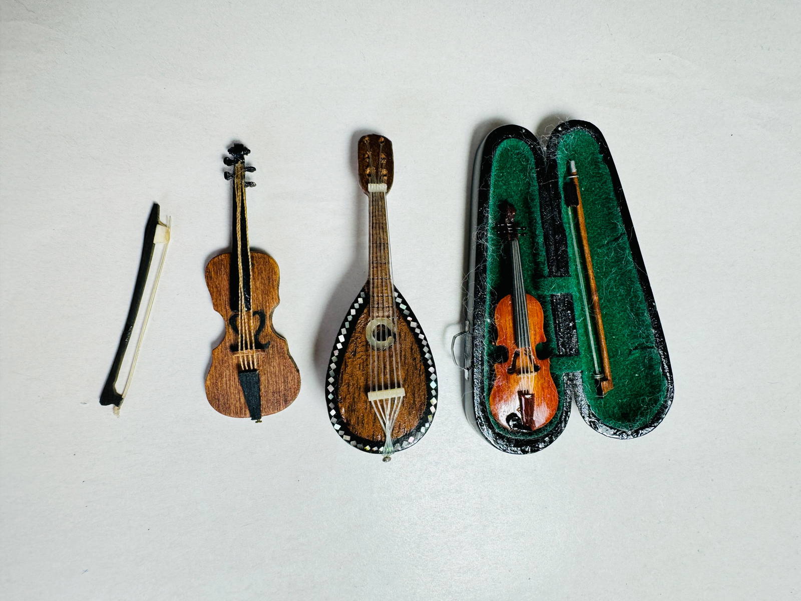 Vintage Dollhouse Miniature Musical String Instruments Auction