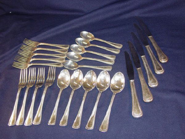 150: 24 Oneida Patrician Silverplated Flatware