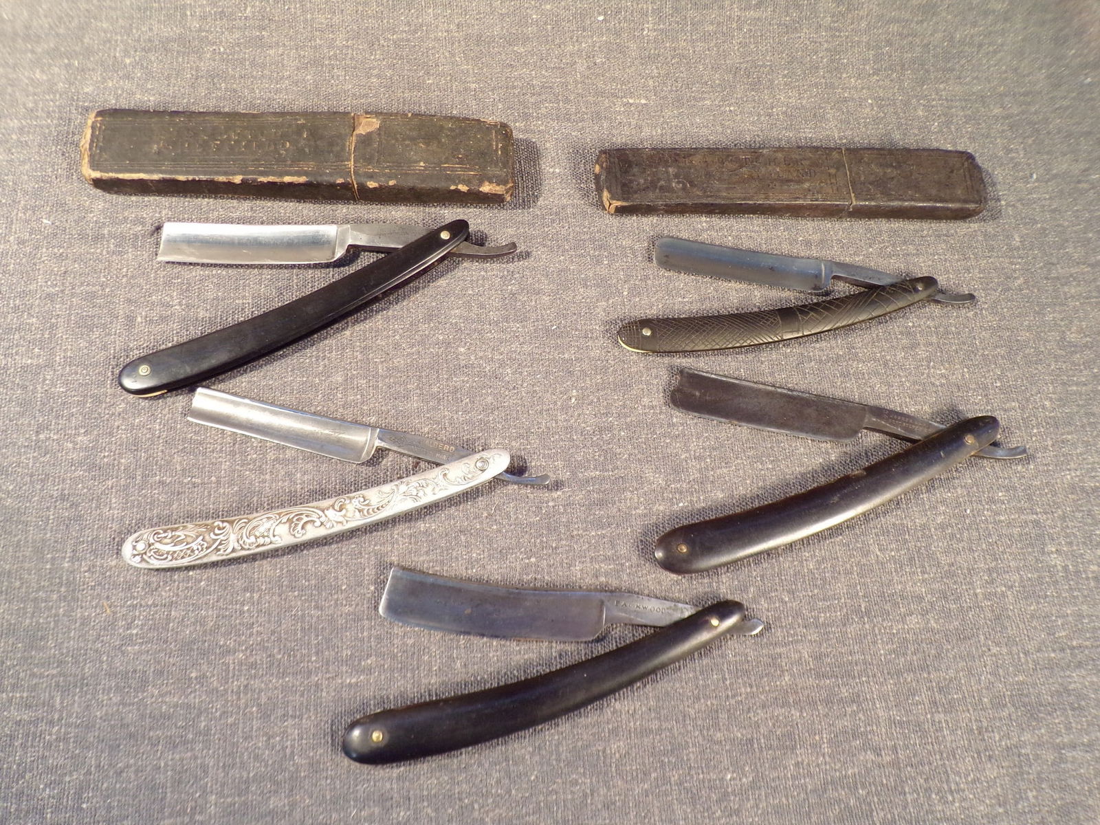 Lot Of 5 Antique Straight Razors - Wade & Butchers And More Auction