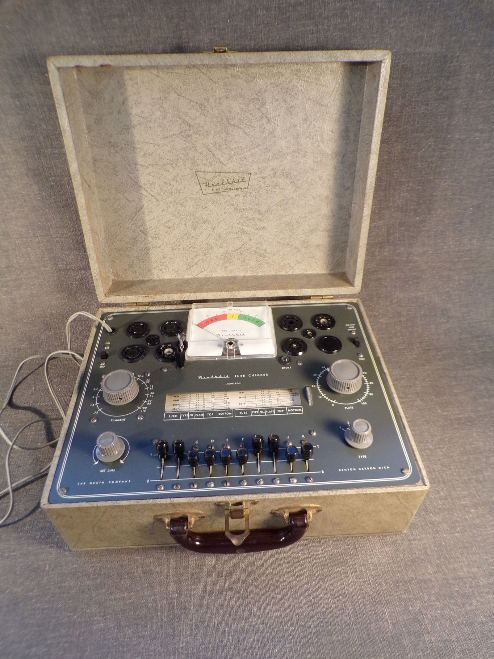 Vintage Heathkit Model Tc-2 Tube Checker Tester Radio Vacuum Tube ...