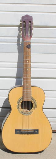 "kingston Classic Guitar Pro. Line Model #n 2" With Gui