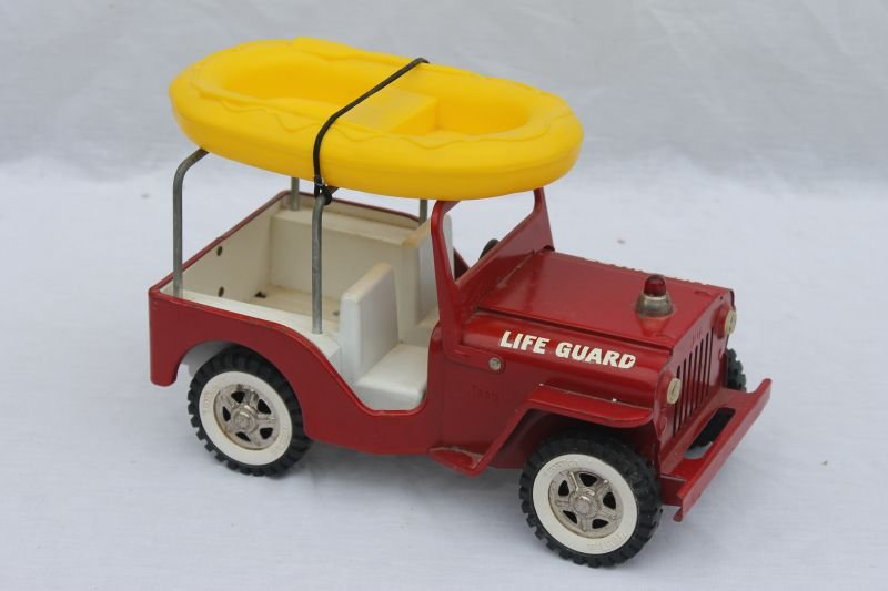 fine 1964 Tonka lifeguard jeep w orig very rare raft