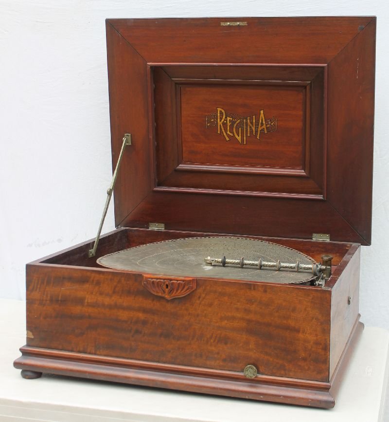 very large & impressive antique "Regina" Double Comb - Jun 03, 2014 ...