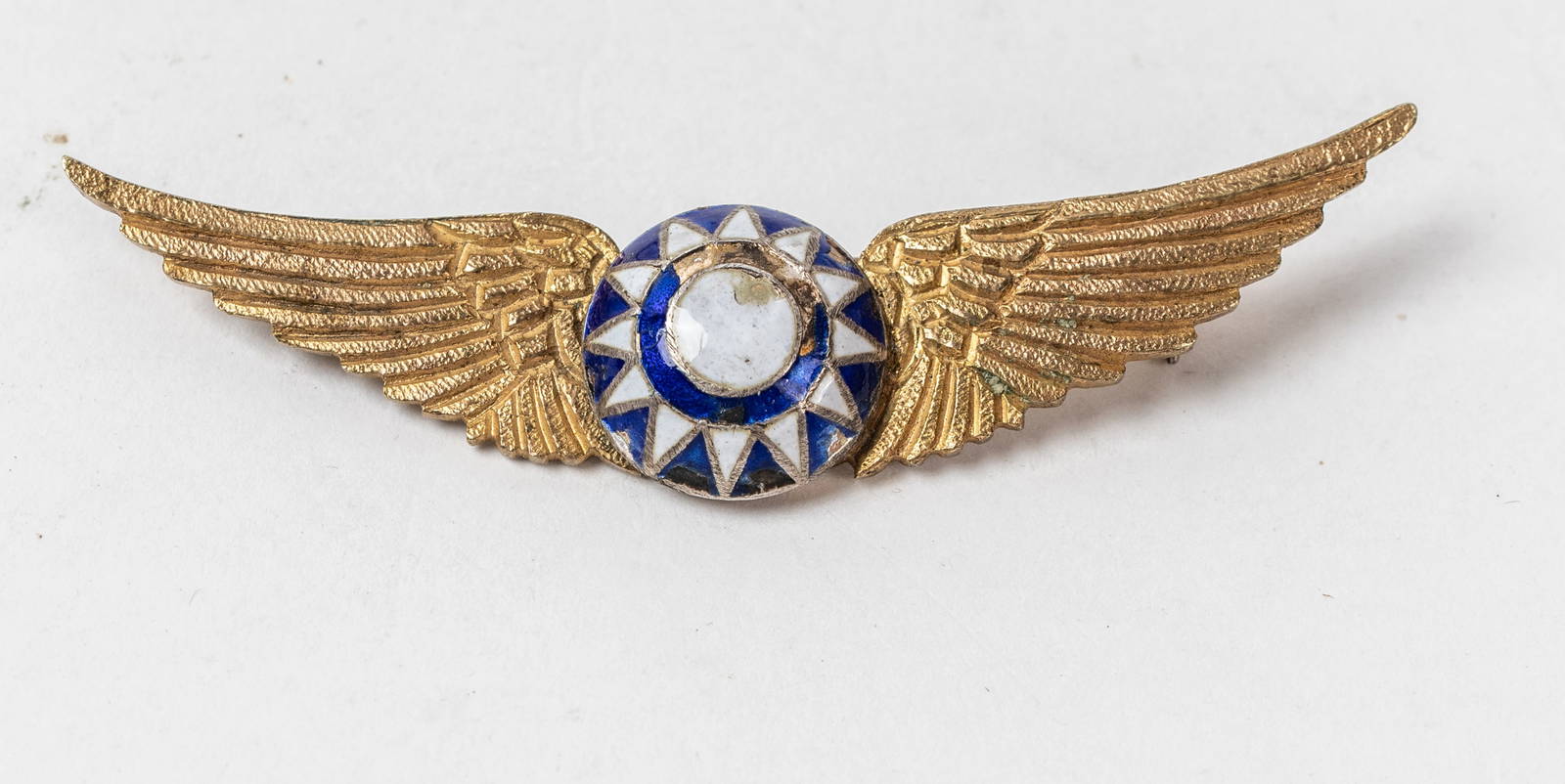 Exceedingly Rare Wwii Chinese Flying Tiger Pin. Auction