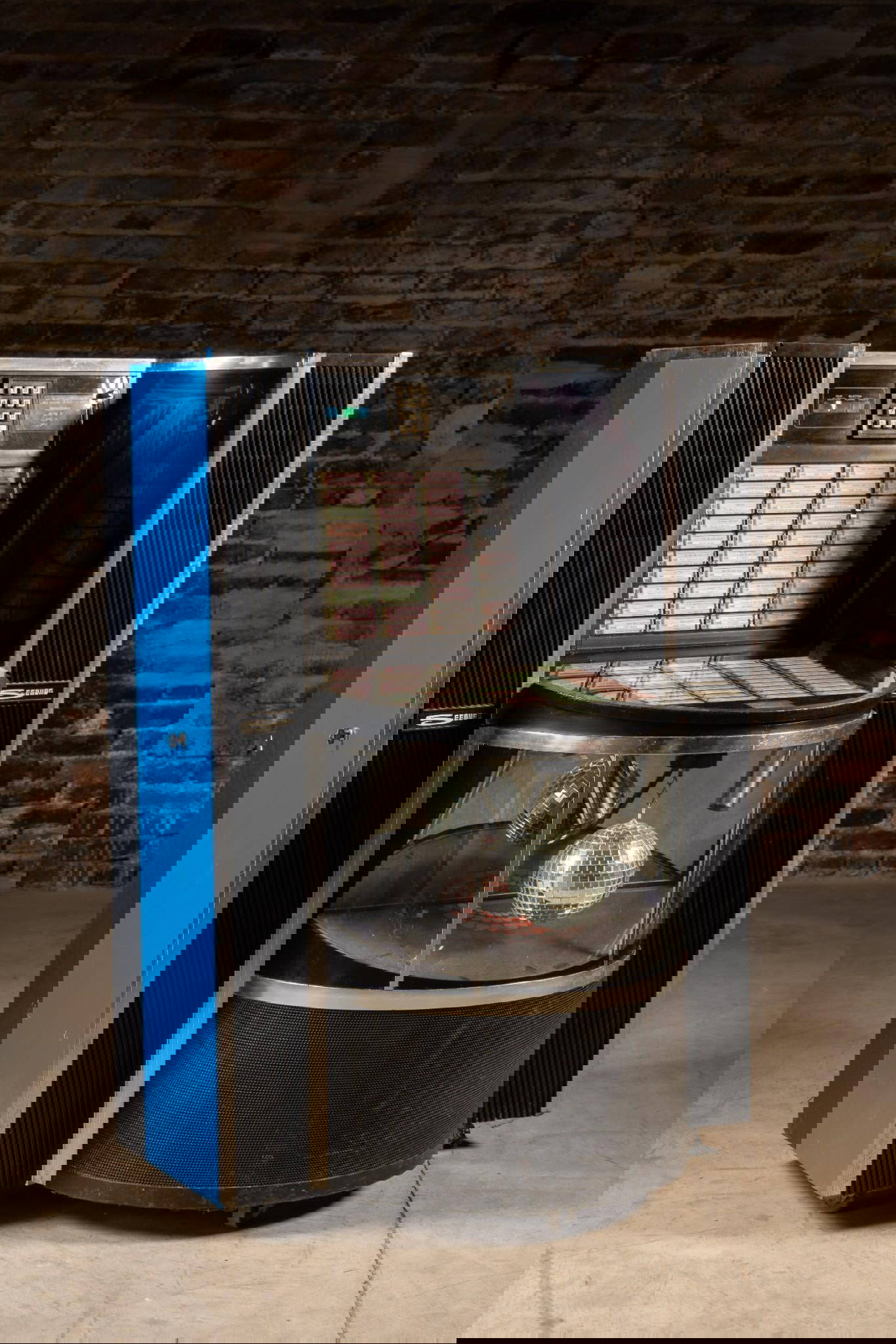 Vintage Seeburg Smc1 Coin-op Disco Jukebox Auction