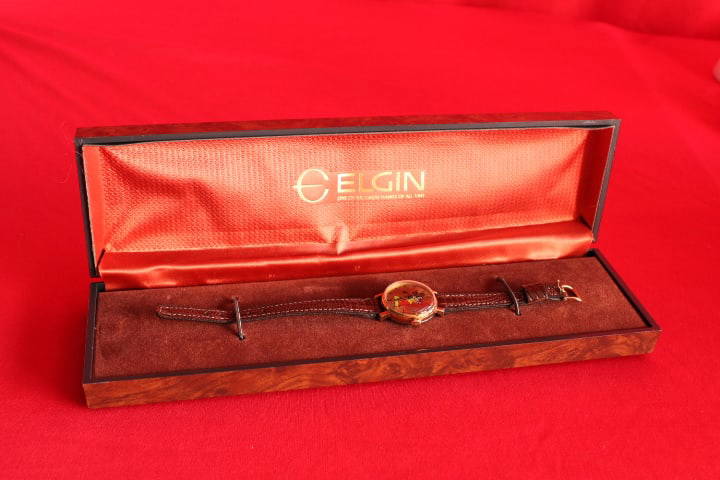 1977 Elgin Mickey Mouse Golf Watch