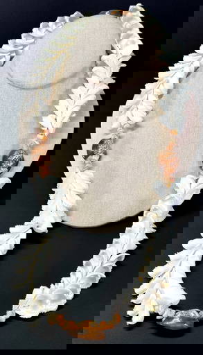 Vintage Tahiti Cowrie, Clam Shell Pupu Lei 30 Inches Long